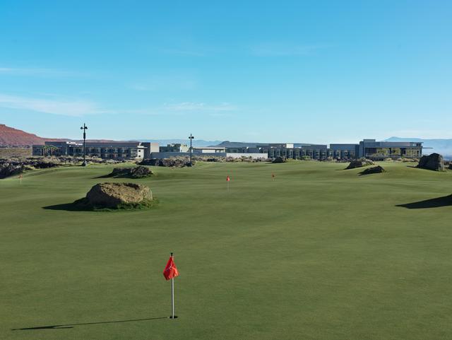 Driving Range Facilities | Black Desert Resort